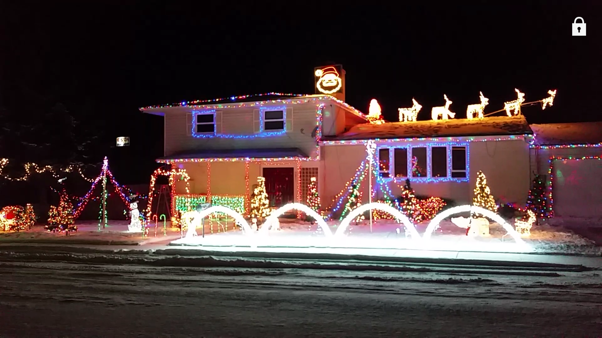 GR Couple Puts on Musical Light Show For Second Year; Catch All Ten ...