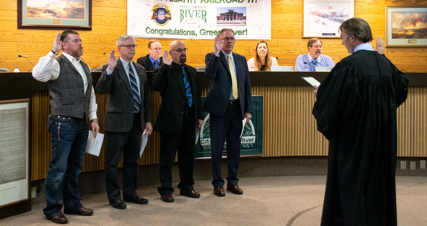 Newly Elected Council Members Take the Oath of Office - SweetwaterNOW