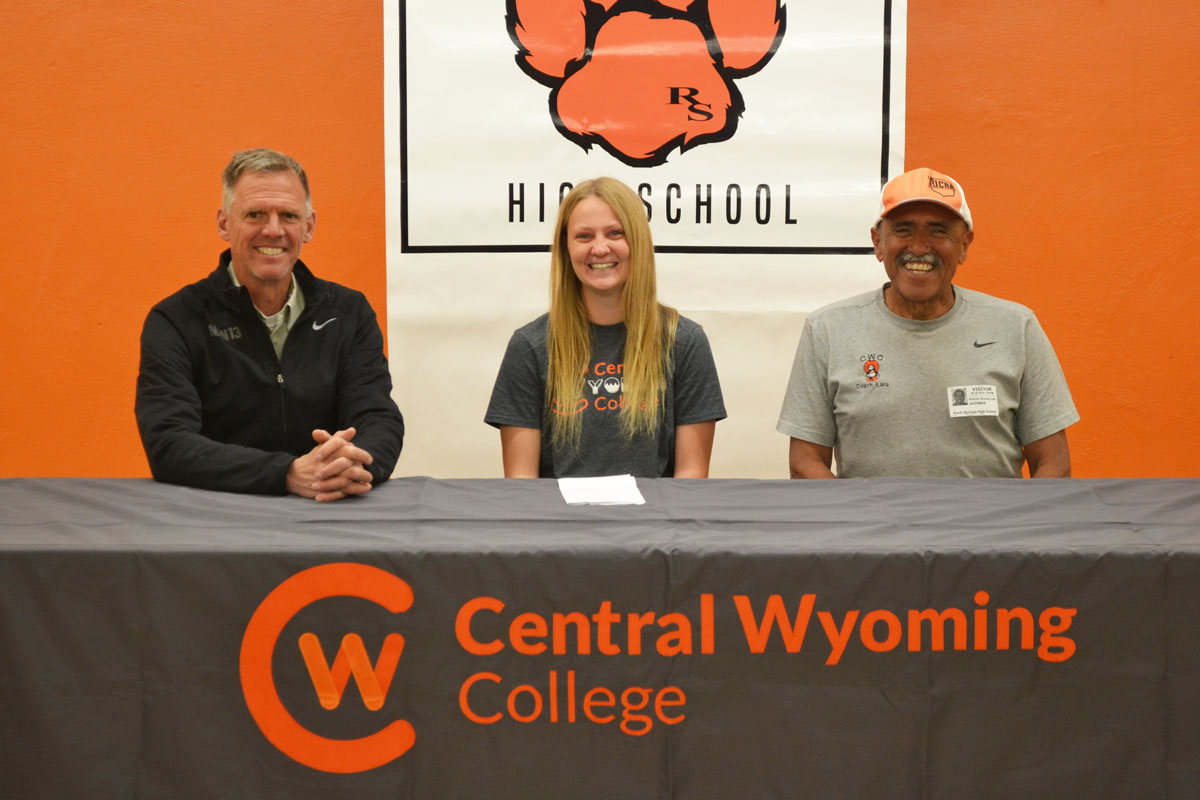 RSHS Runner Signs with Central Wyoming College Cross Country ...