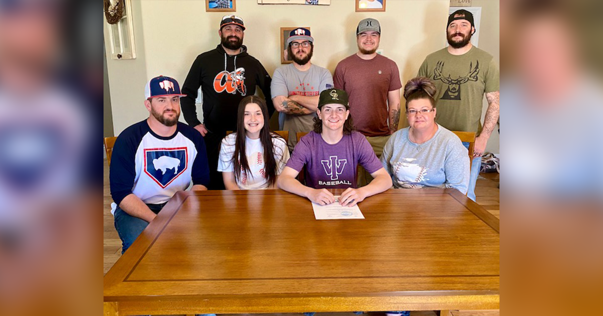 Ross Hits His Way to Iowa Wesleyan University - SweetwaterNOW