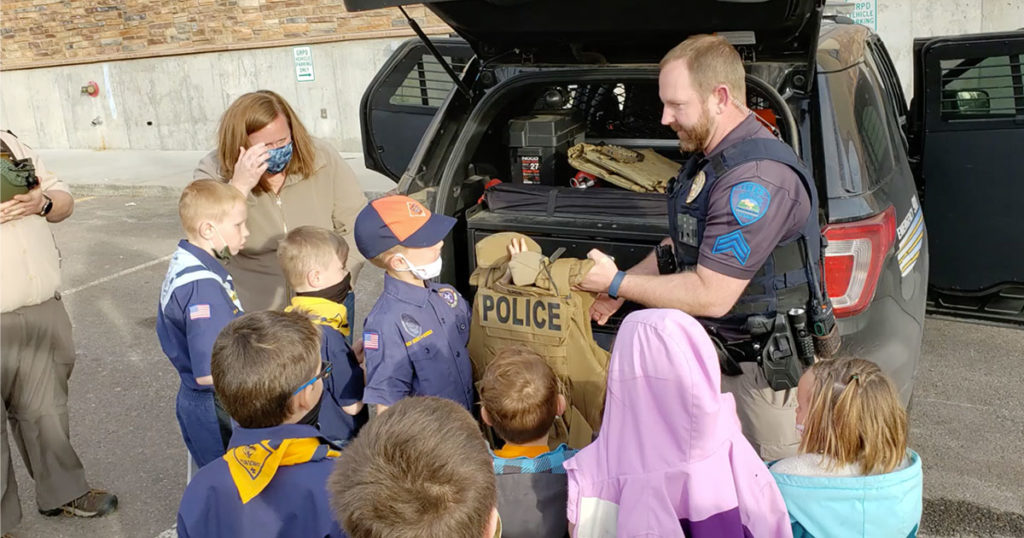 Boy Scouts Tour the Green River Police Department - SweetwaterNOW