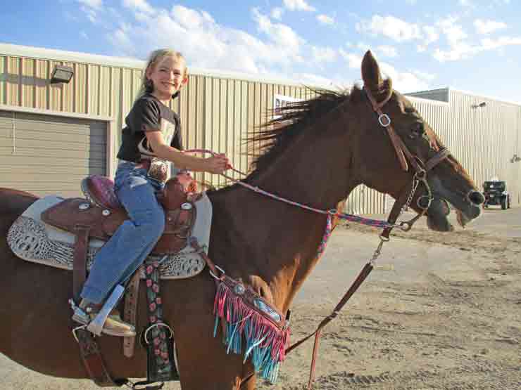 Barrel Racers Post Great Times as They Head toward Finals - SweetwaterNOW