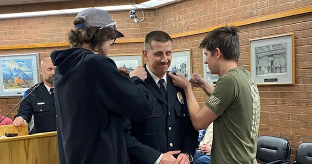GRPD's Halter Earns Promotion, Gets Pinned - SweetwaterNOW