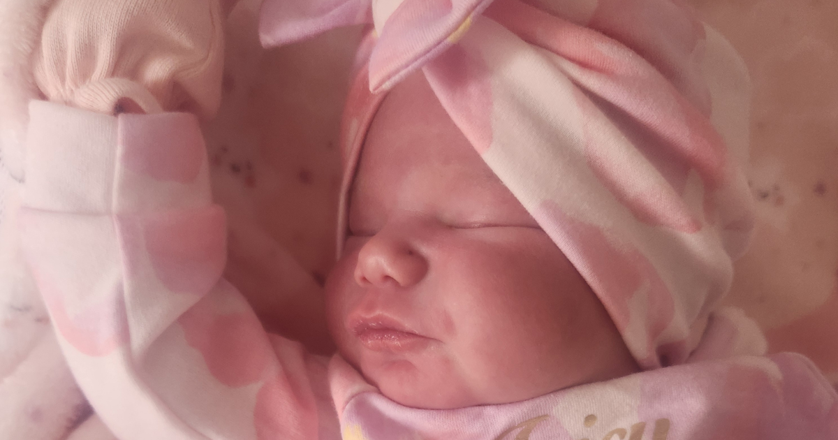 Birth Announcement: Hazel Kaye Smoky Sandborn - SweetwaterNOW
