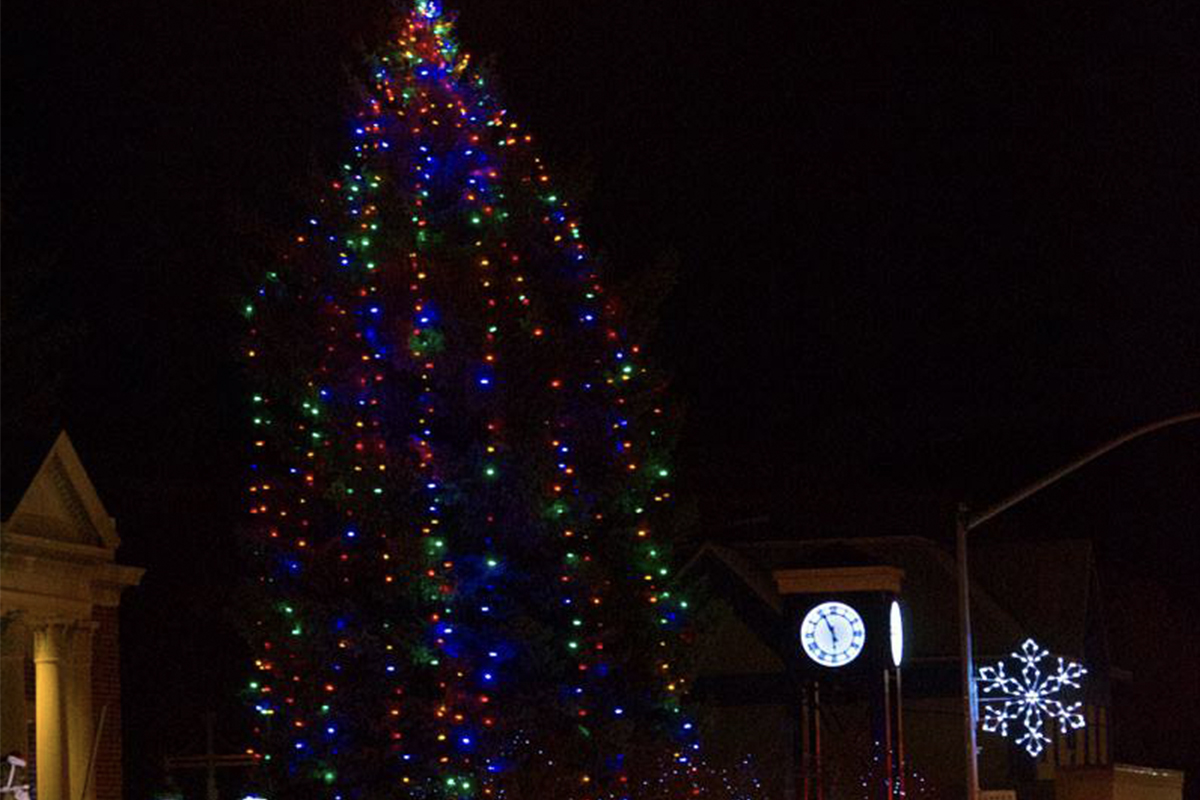 Green River Mayor's Tree Lighting Takes Place this Friday - SweetwaterNOW